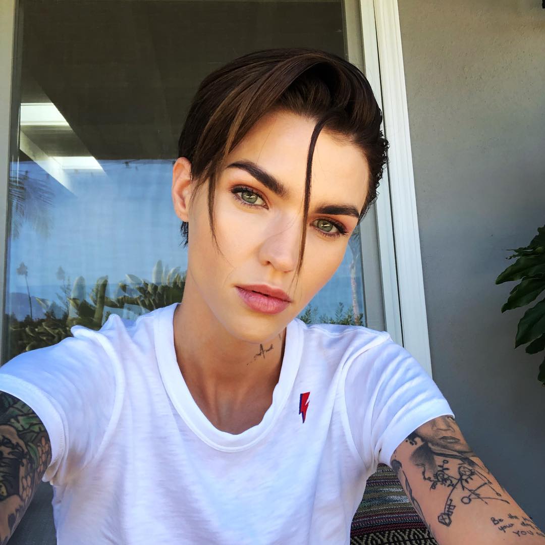 Les tattoos de Ruby Rose - Tattooneo